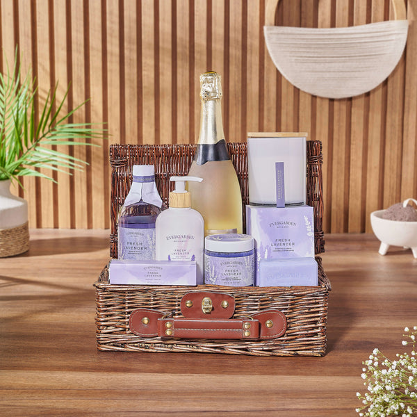 Bold & Bubbly Spa Gift Set – Champagne gift baskets – Ottawa Delivery ...